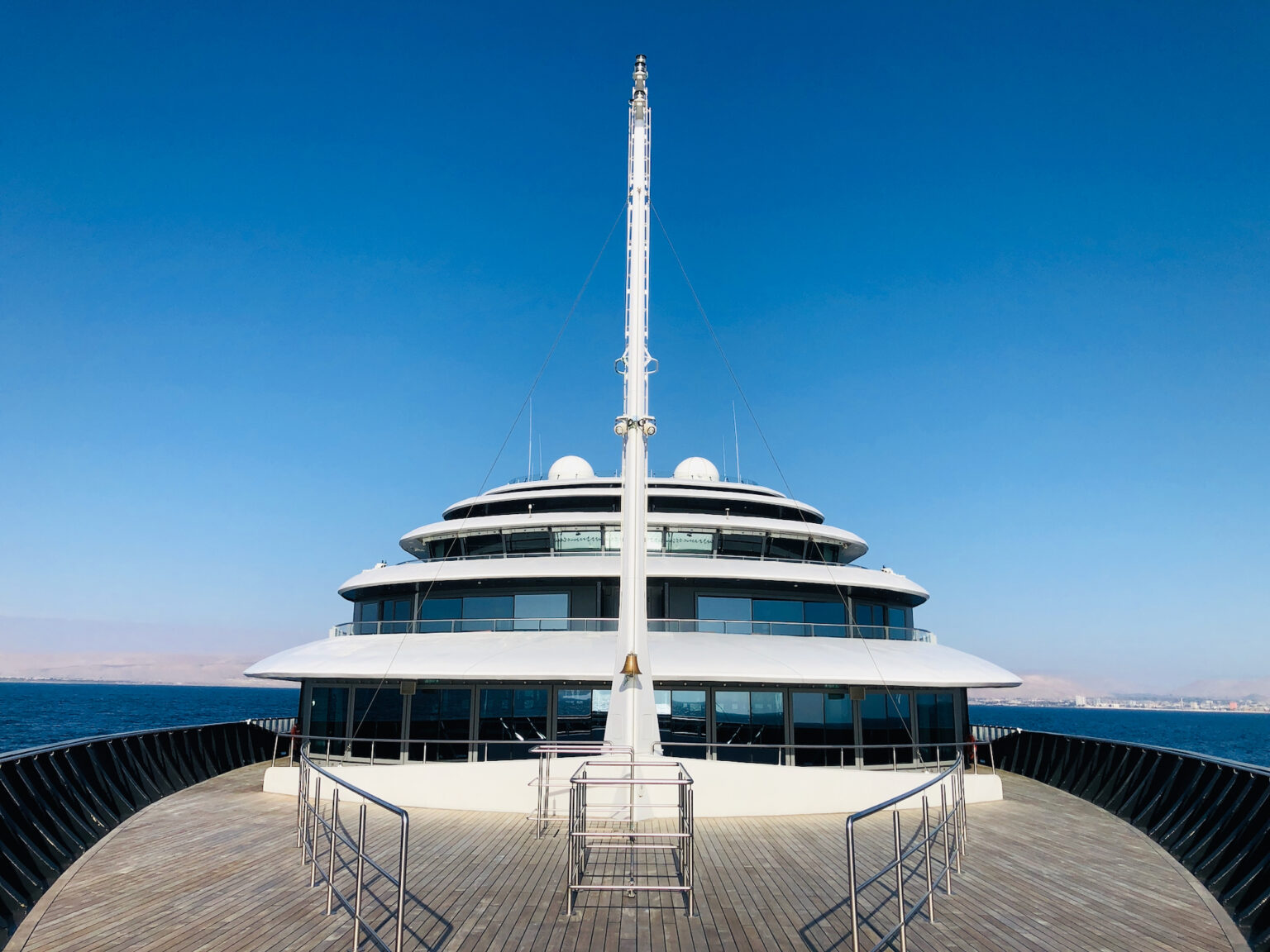 Inside the World's Most Luxurious Cruise Ship - The Great Global Bucket ...